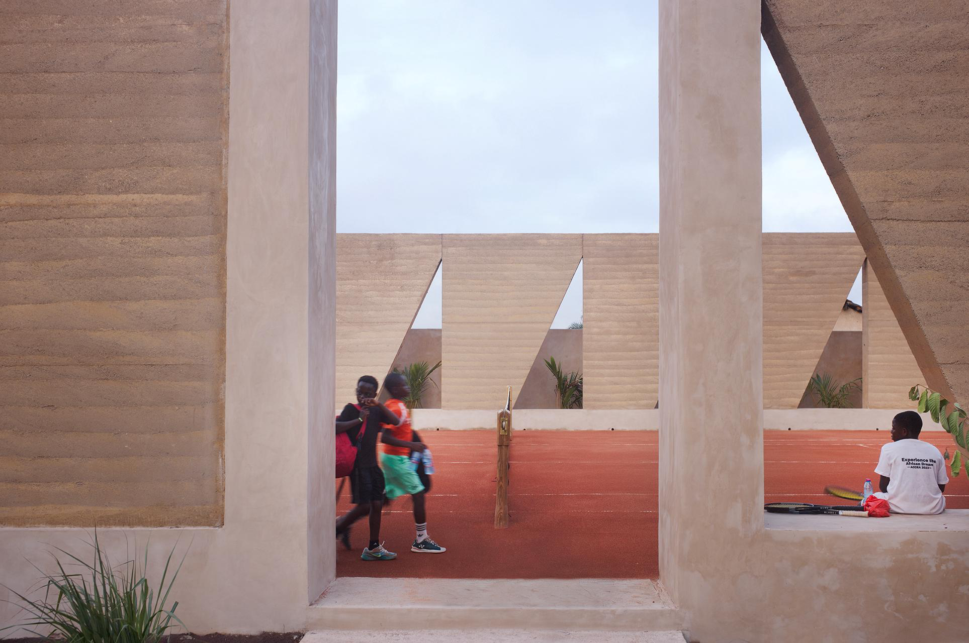 Backyard Community Club: A Grounded Model for Youth, Sport, and ...