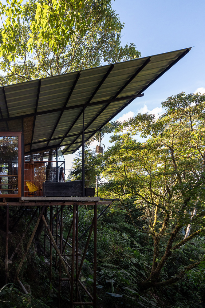 A Lodge in the Pigüe: A Sustainable Amazon Retreat by Mestizo Estudio ...