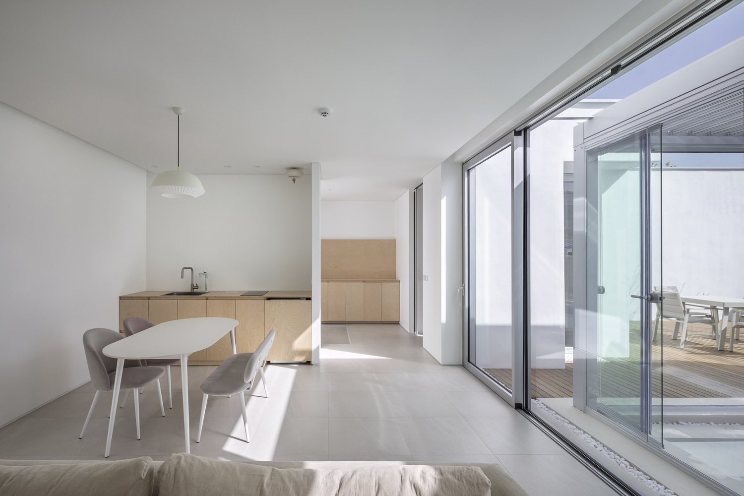 Seoeunjae House by PLS Architects – A Sculptural Family Retreat in ...