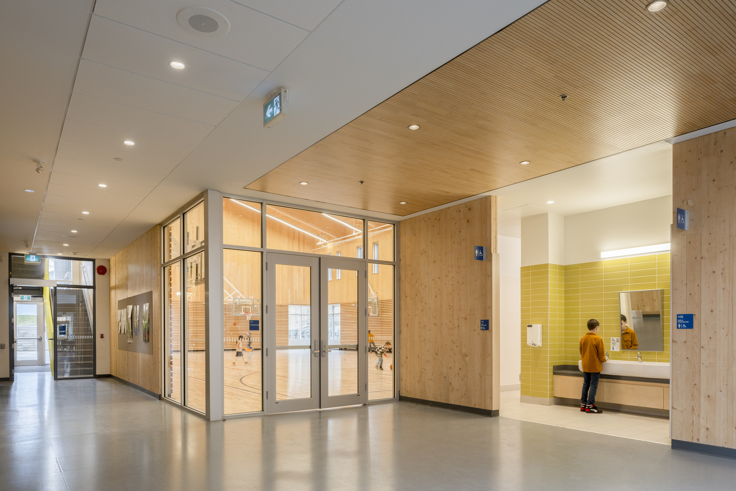 wək̓ʷan̓əs tə syaqʷəm Elementary School by hcma architecture + design ...