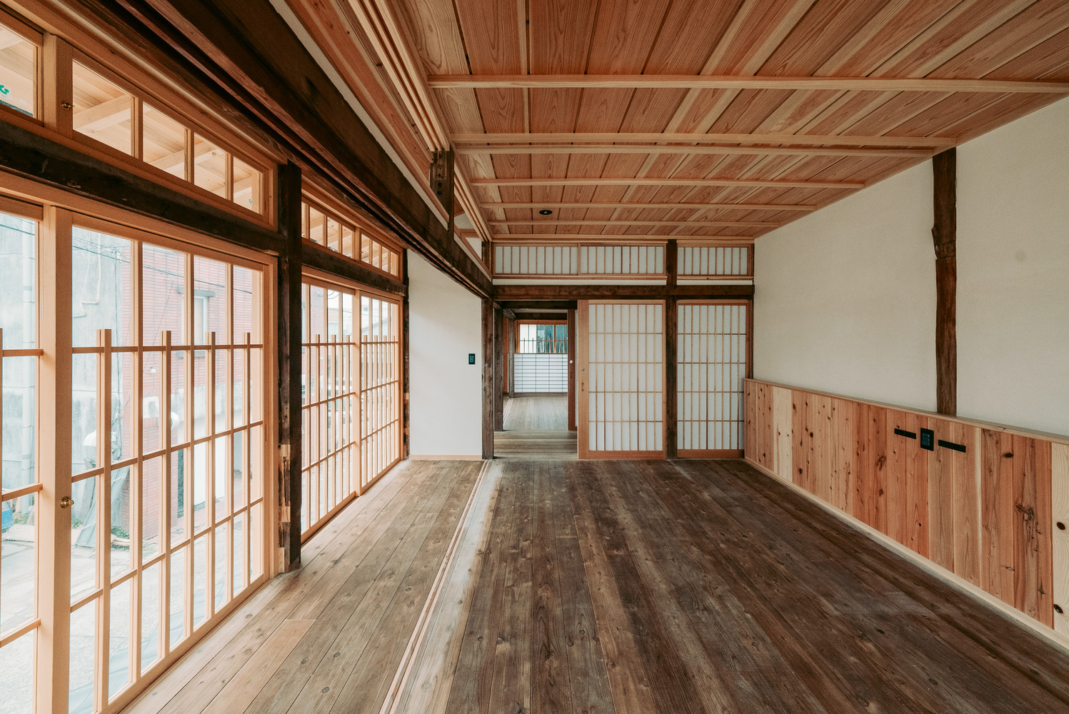 Ikeda Ryokan Renovation by atelier Lamp: Reviving Tradition and ...
