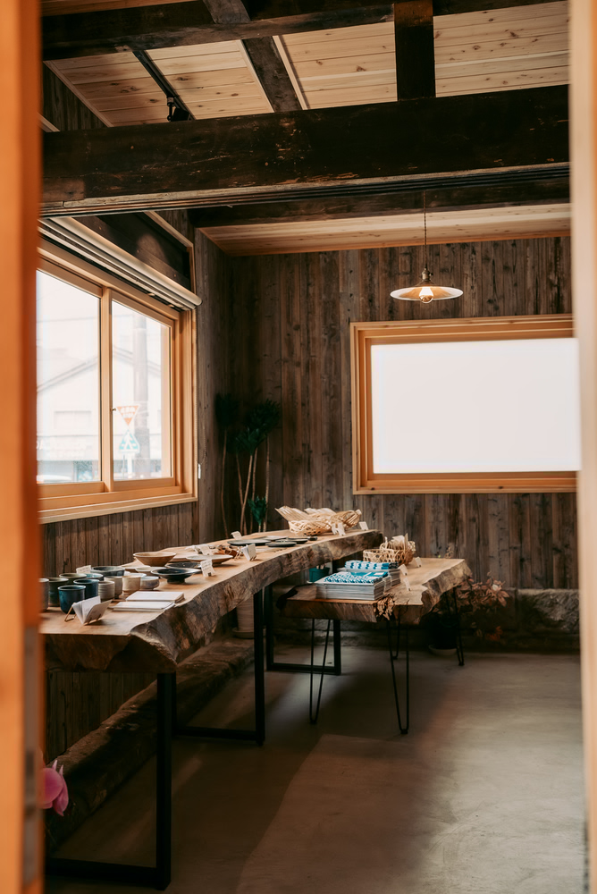 Ikeda Ryokan Renovation by atelier Lamp: Reviving Tradition and ...