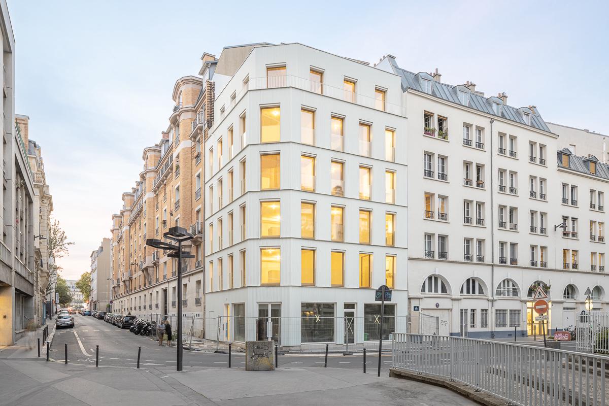 Revolutionary Mobile Office Unveils Stunning Social Housing Units and ...