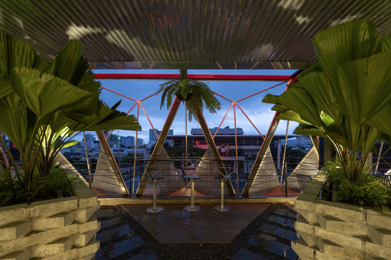 The Power Coffee: Pioneering Innovative Coffee Shop Design in Đà Nẵng ...