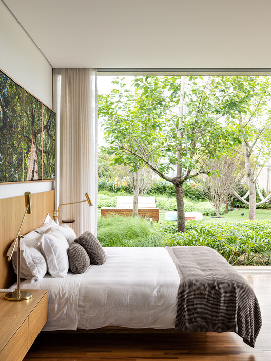 Exploring Modern Weekend House Design by FGMF Architects | Architecture ...