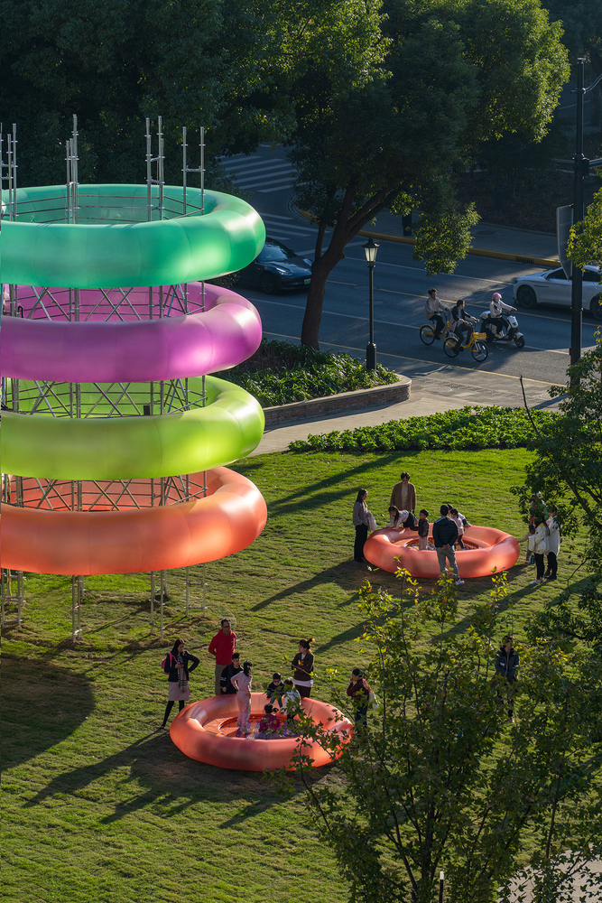 Interactive Public Art Installations: Revitalizing Urban Spaces | Architecture Story