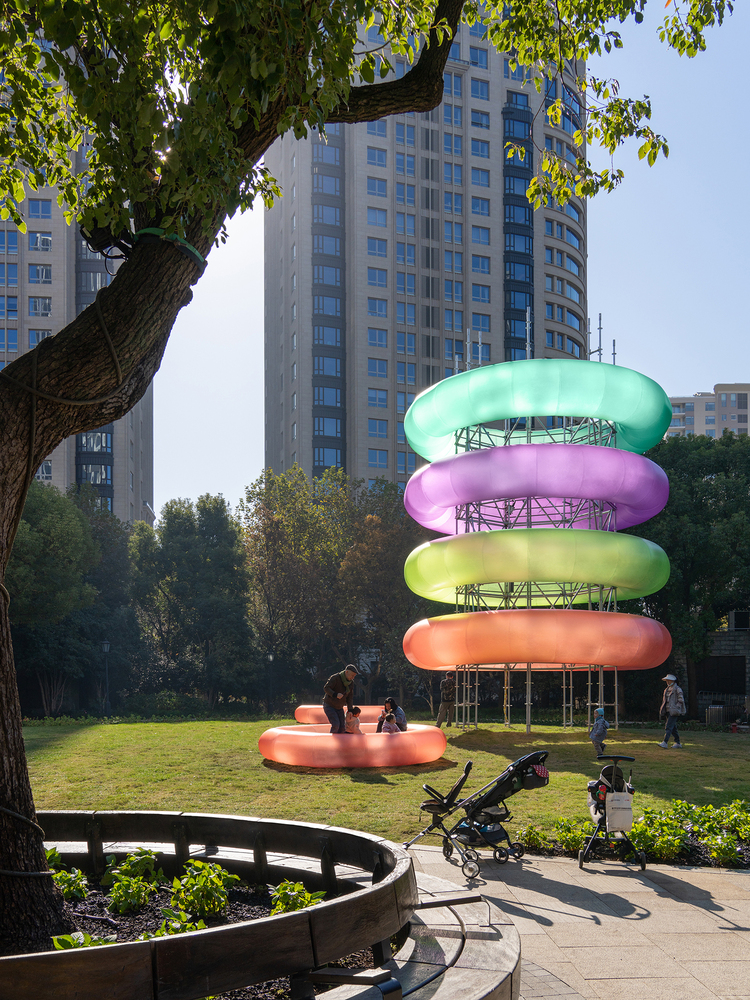 Interactive Public Art Installations: Revitalizing Urban Spaces ...