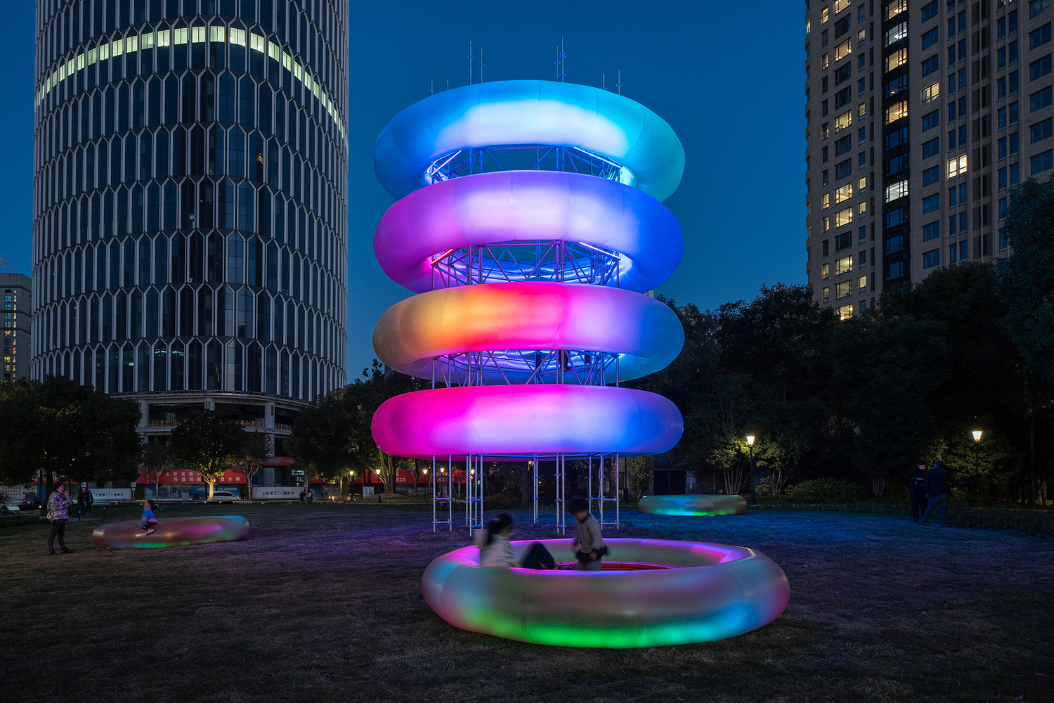 Interactive Public Art Installations: Revitalizing Urban Spaces ...