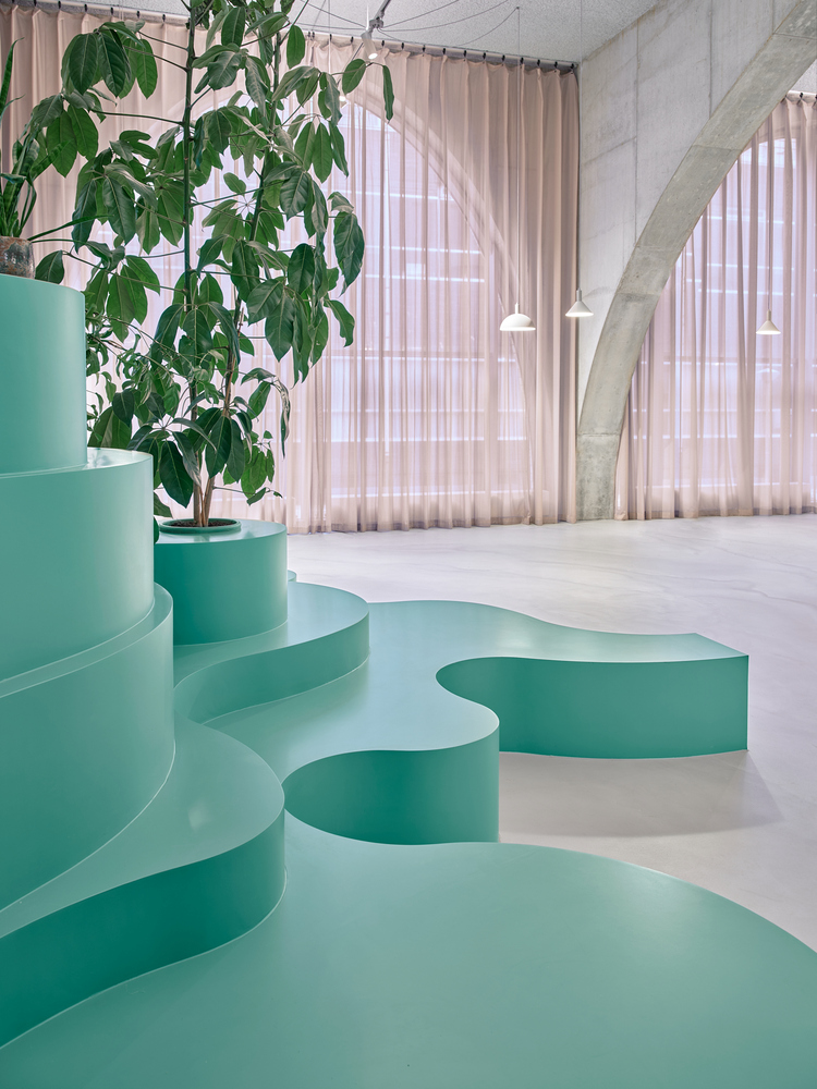 Dynamic Office Design: Wet Beast Office by Studioninedots ...