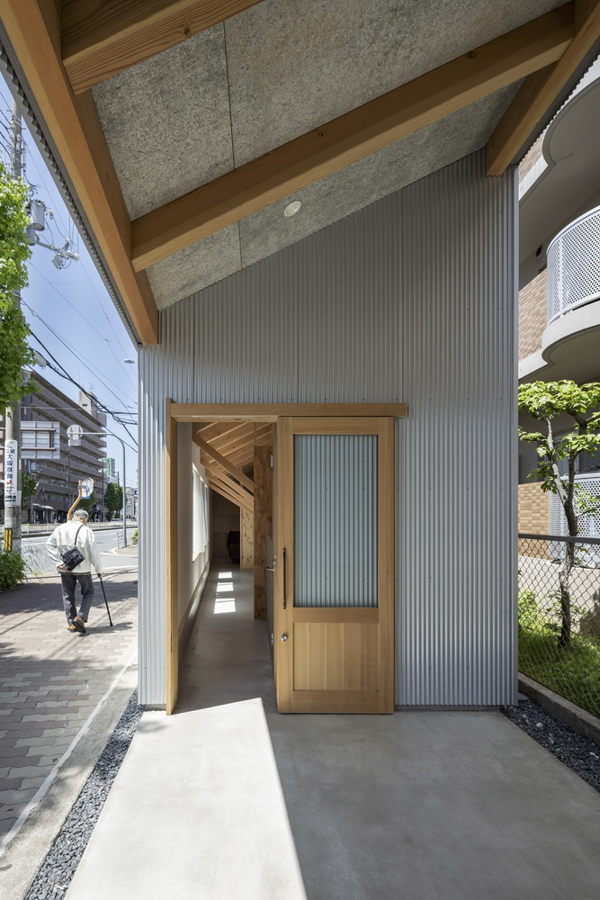 Urban Beauty Salon Architecture: Transforming Osaka's Streetscape with ...