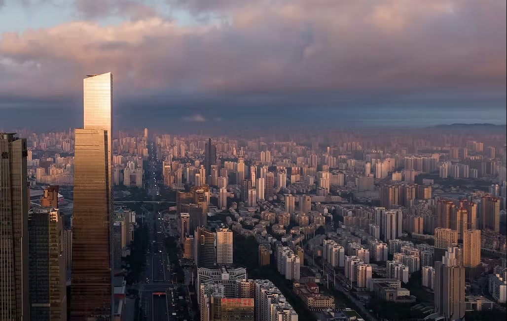 Supertall tower in Nanning, China, is home to the world's highest ...