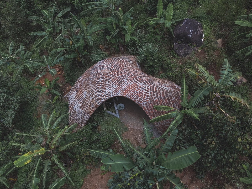 Earthscape Studio’s Innovative Cowshed Design in Peermade, Kerala ...