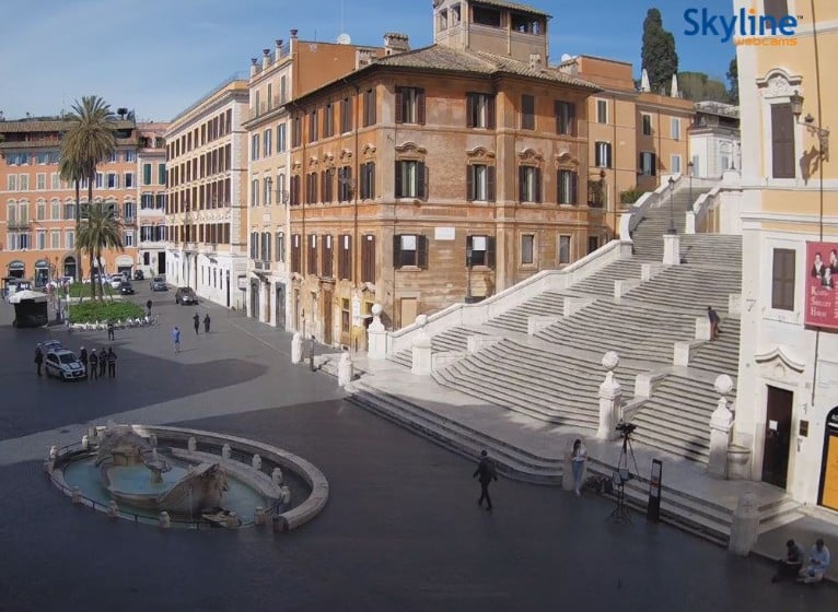 Jaw-Dropping Views: Witness the Breathtaking Beauty of Italy's Empty ...