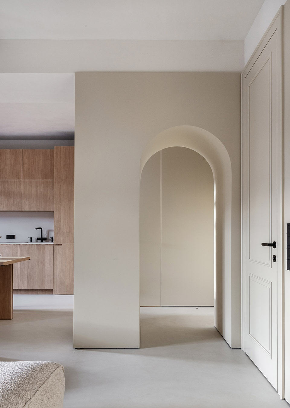 Step into the Chic and Serene World of BEIGE APARTMENT - ZROBIM ...