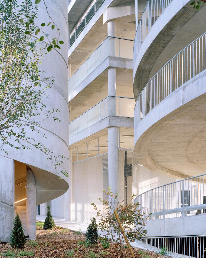 Architectural Marvel Unveiled: Bruther's Futuristic Living Spaces and ...