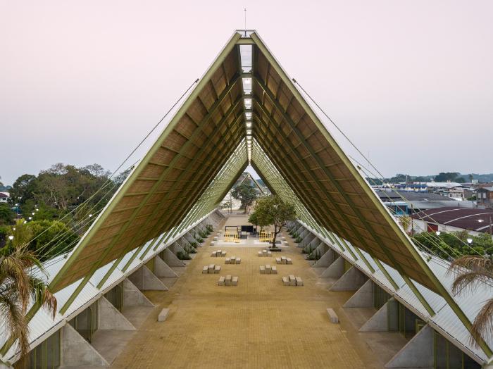 Colectivo C733 Transforms Tapachula Station into a Modern Architectural ...