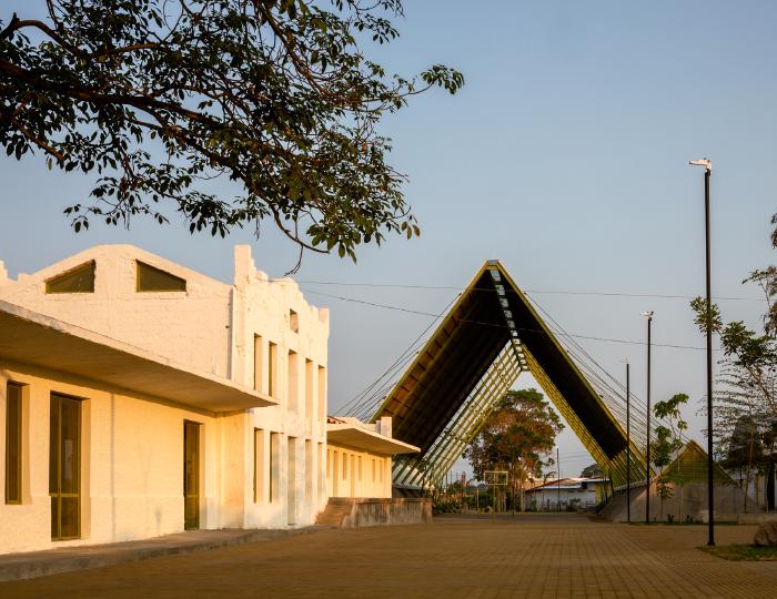 Colectivo C733 Transforms Tapachula Station into a Modern Architectural ...