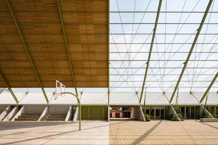 Colectivo C733 Transforms Tapachula Station into a Modern Architectural ...