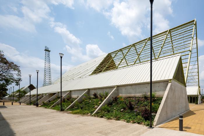 Colectivo C733 Transforms Tapachula Station into a Modern Architectural ...