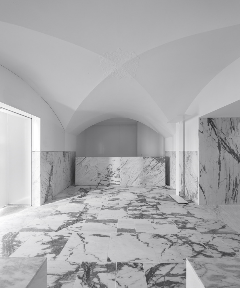 Immerse Yourself in Architectural Splendor: 21 Captivating Interiors ...