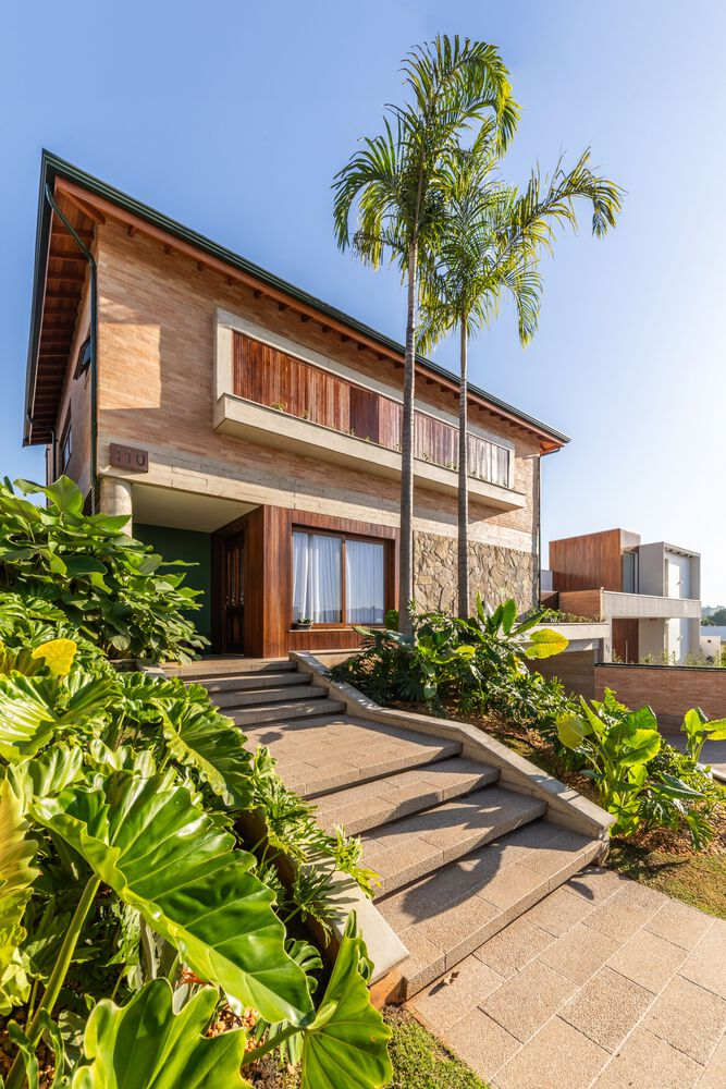 Contemporary Beach-Style Homes in Brazil: A Closer Look at Lima House ...