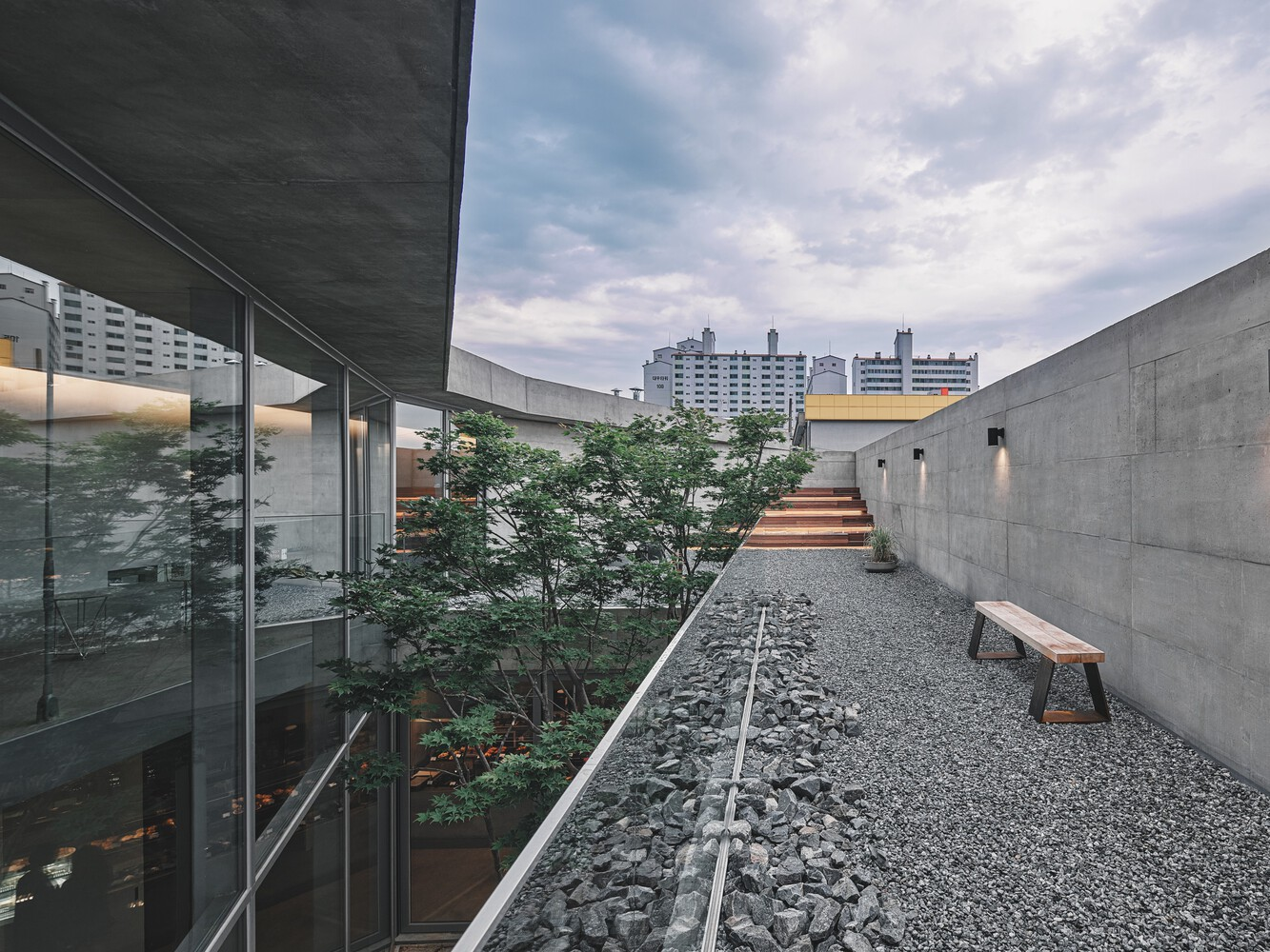 Innovative Cafe Design: A Closer Look at Suum Urban Café and Roaster by ...