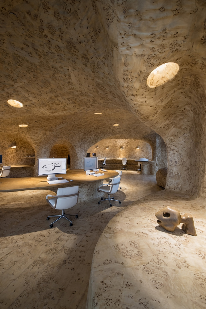 Cave Office: A Pioneering Organic Architecture Office Design by Javier ...
