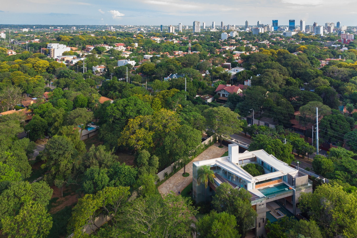 Rodor House by OMCM Arquitectos: A Harmonious Blend of Architecture and ...