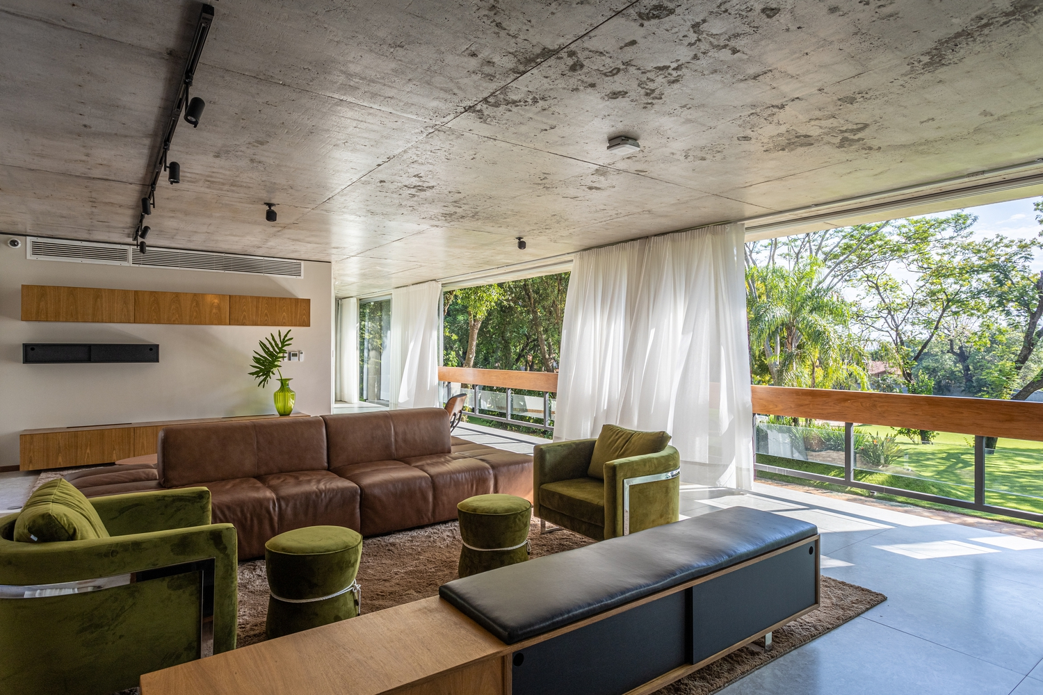 Rodor House by OMCM Arquitectos: A Harmonious Blend of Architecture and ...