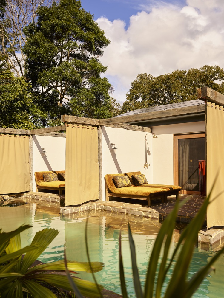 Sun Ranch by Balanced Earth Architects: A Luxurious Oasis in Byron Bay ...