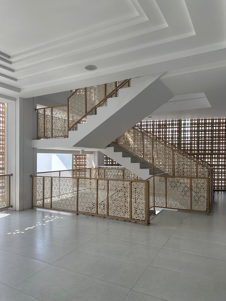 Al-Muttaqin Grand Mosque: A Testament to Contemporary Mosque Design ...