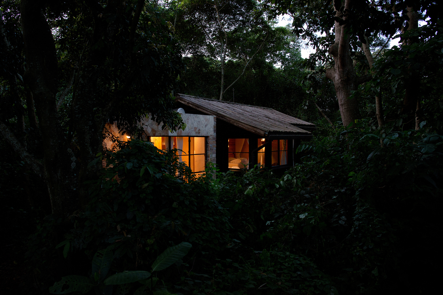 Entebbe Forest Lodge: A Haven of Eco-Friendly Lodge Design in Uganda ...