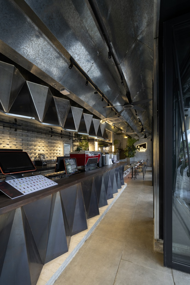 The Power Coffee: Pioneering Innovative Coffee Shop Design in Đà Nẵng ...