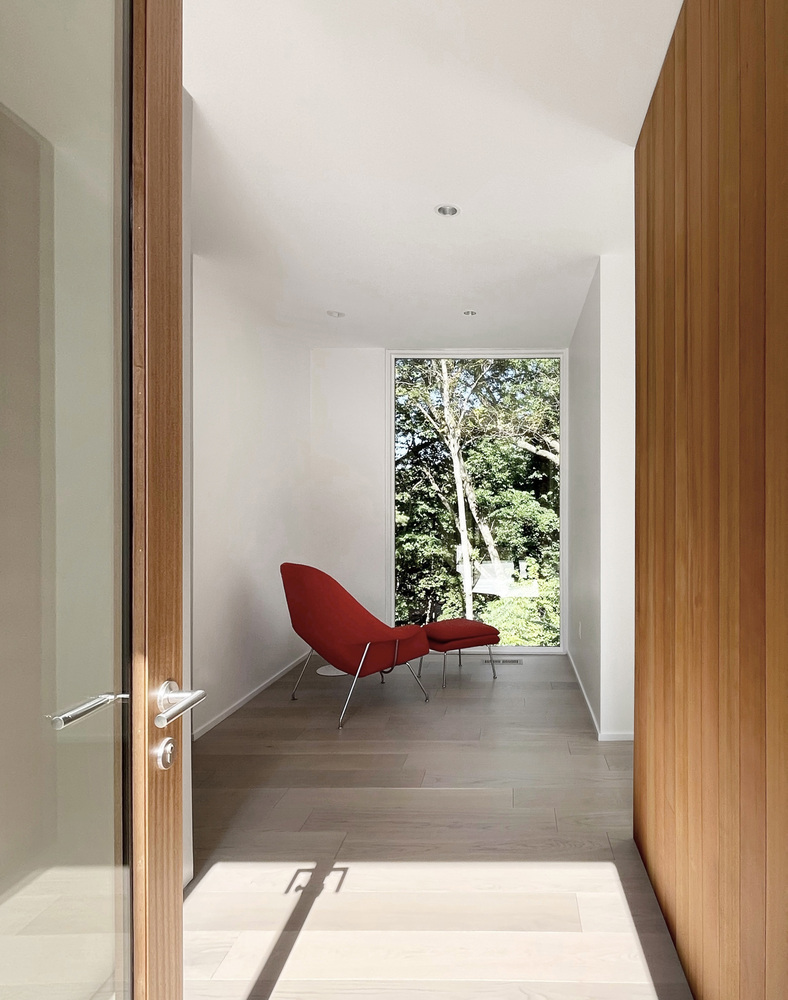 Architectural Mastery on Sloped Terrains: Modern Hillside Homes ...