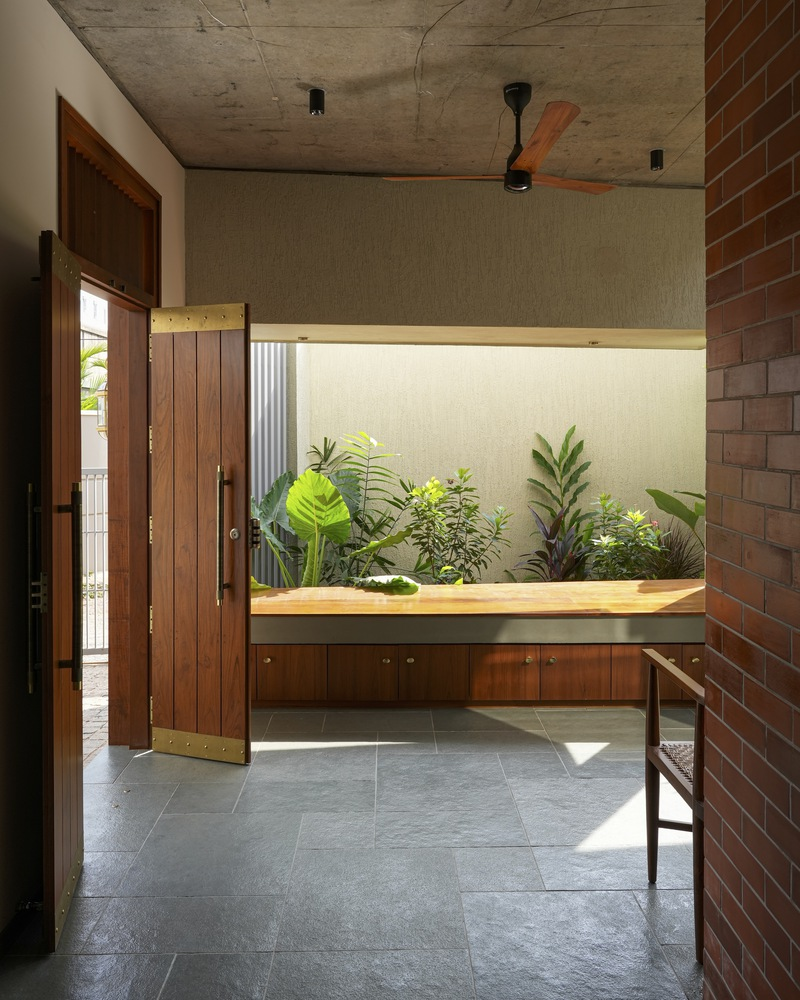 Embracing Serenity: Minimalist Courtyard House Design Unveiled in ...