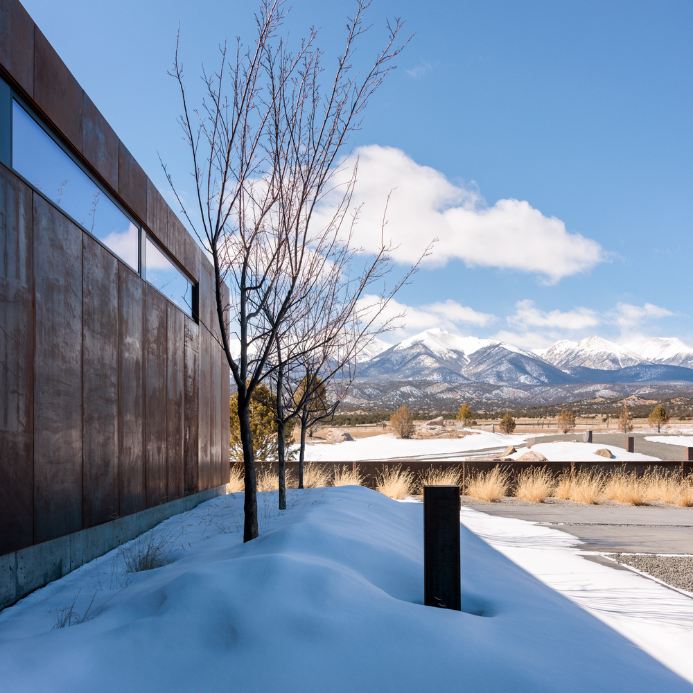 Rivers Edge: A Masterpiece of Mountain View Homes Design | Architecture Review