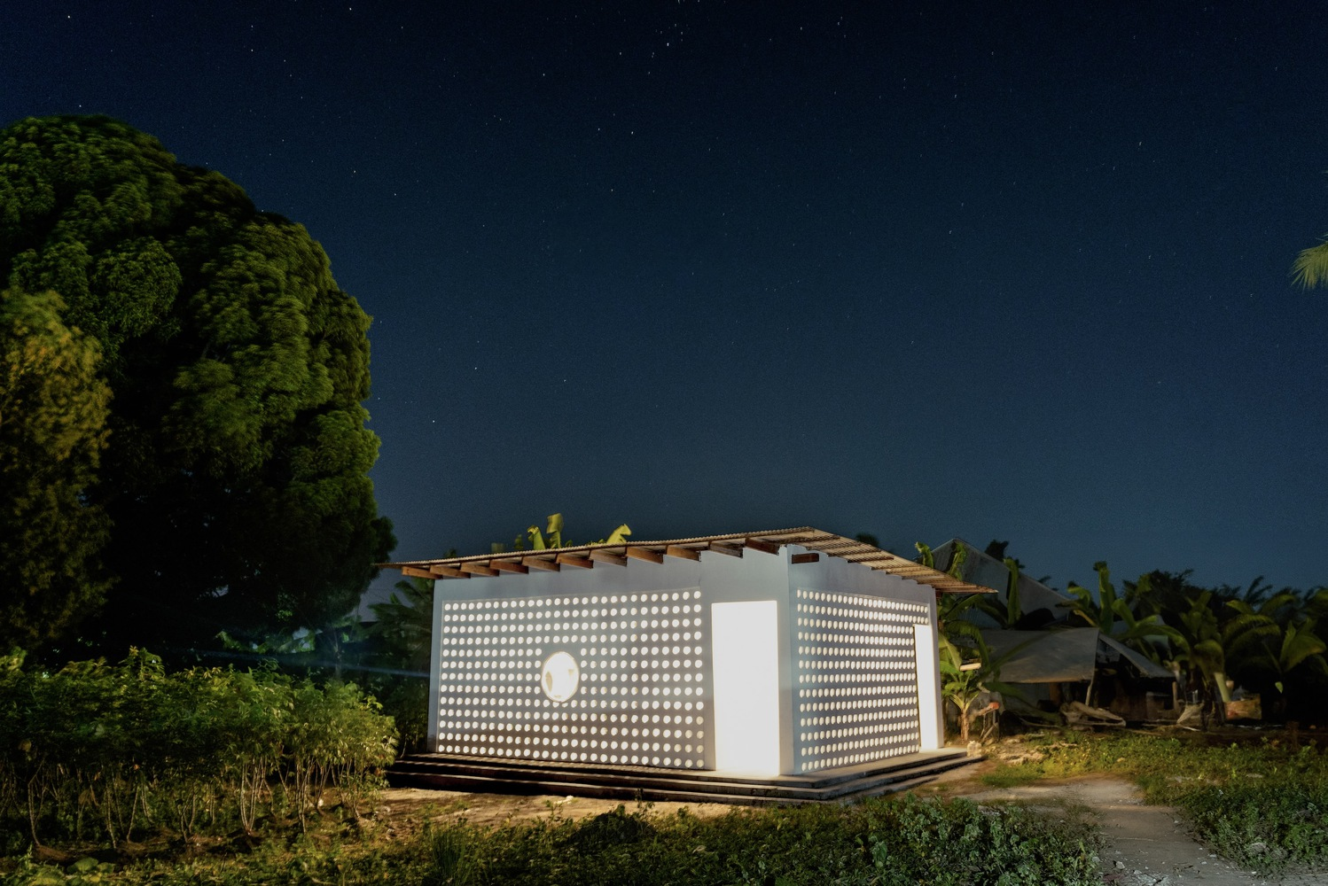 Sustainable Library Design in Tanzania: Mariam's Library by Parallel ...