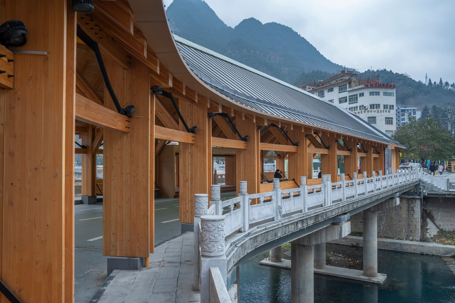 Sustainable Corridor Bridges: Unveiling the New Herringbone Bridge by ...