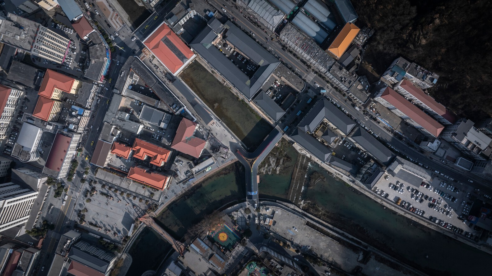 Sustainable Corridor Bridges: Unveiling the New Herringbone Bridge by ...