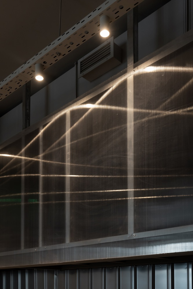 Chernyi Cooperative Coffee Roasters: A New Era in Modern Brutalist Cafe ...