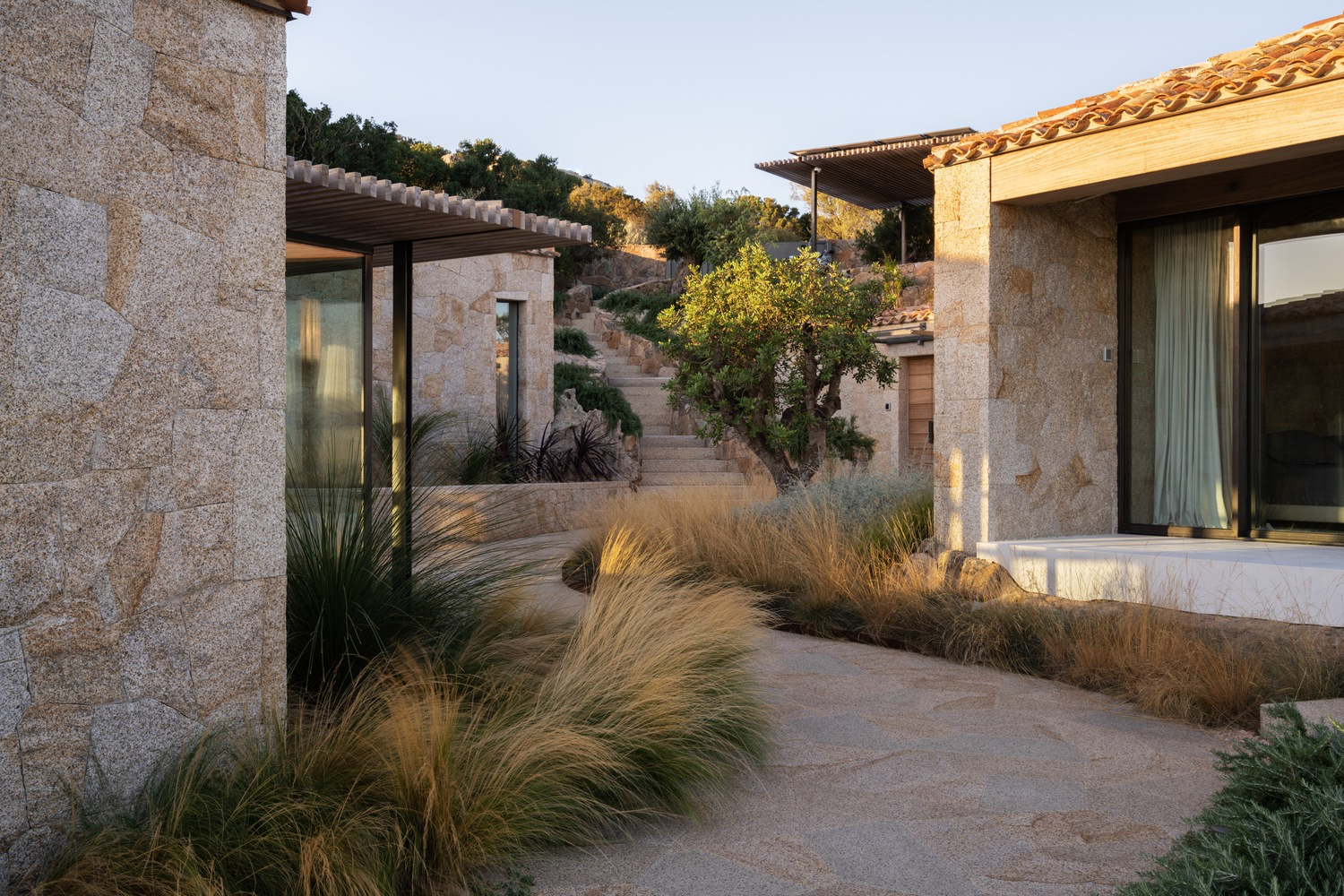 Luxury Mediterranean Villa Design: Villa S by Alvisi Kirimoto ...