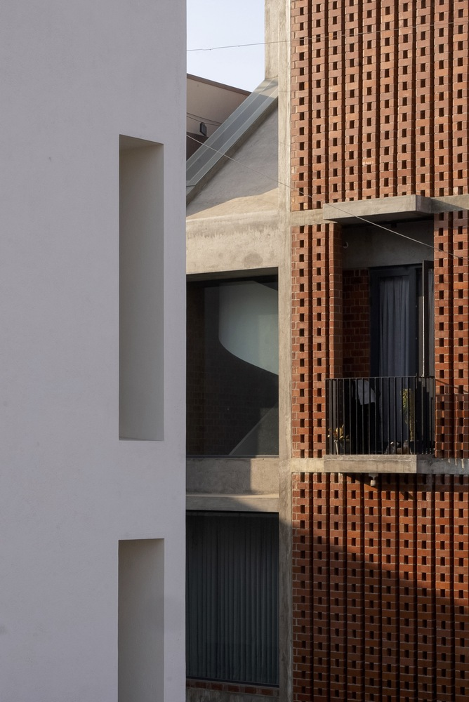 Sustainable Brick Architecture: The Brick House by ShoulderTap ...