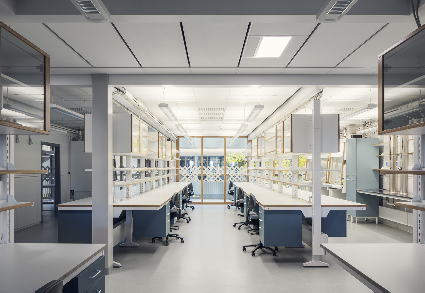 Exploring the Pinnacle of Innovative University Architecture: Natrium ...