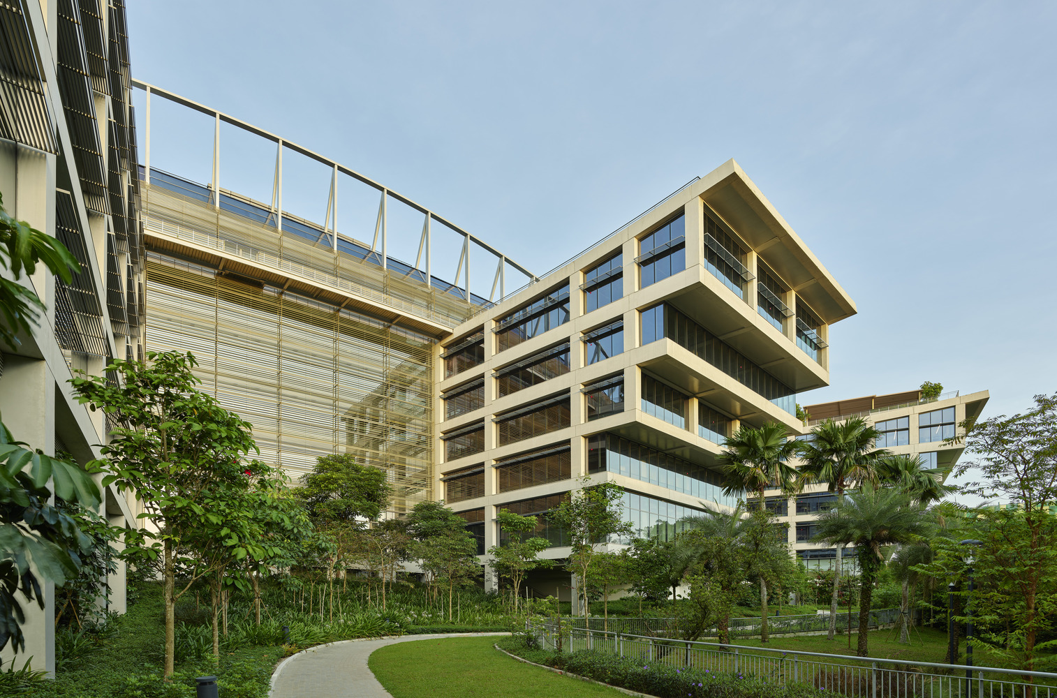 Sustainable Office Campus Design: A Closer Look at Surbana Jurong Campus by Safdie Architects ...