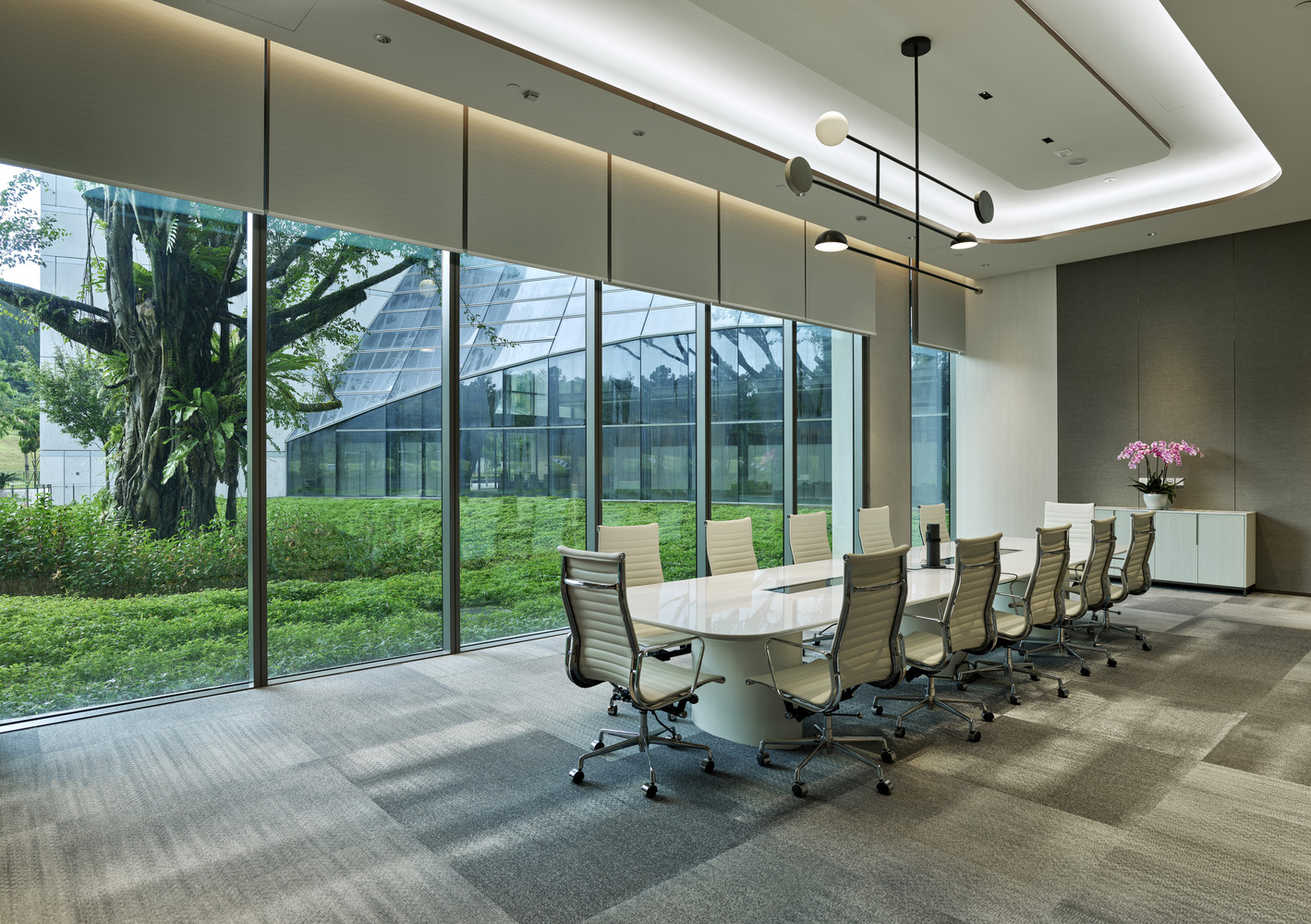 Sustainable Office Campus Design: A Closer Look at Surbana Jurong Campus by Safdie Architects ...