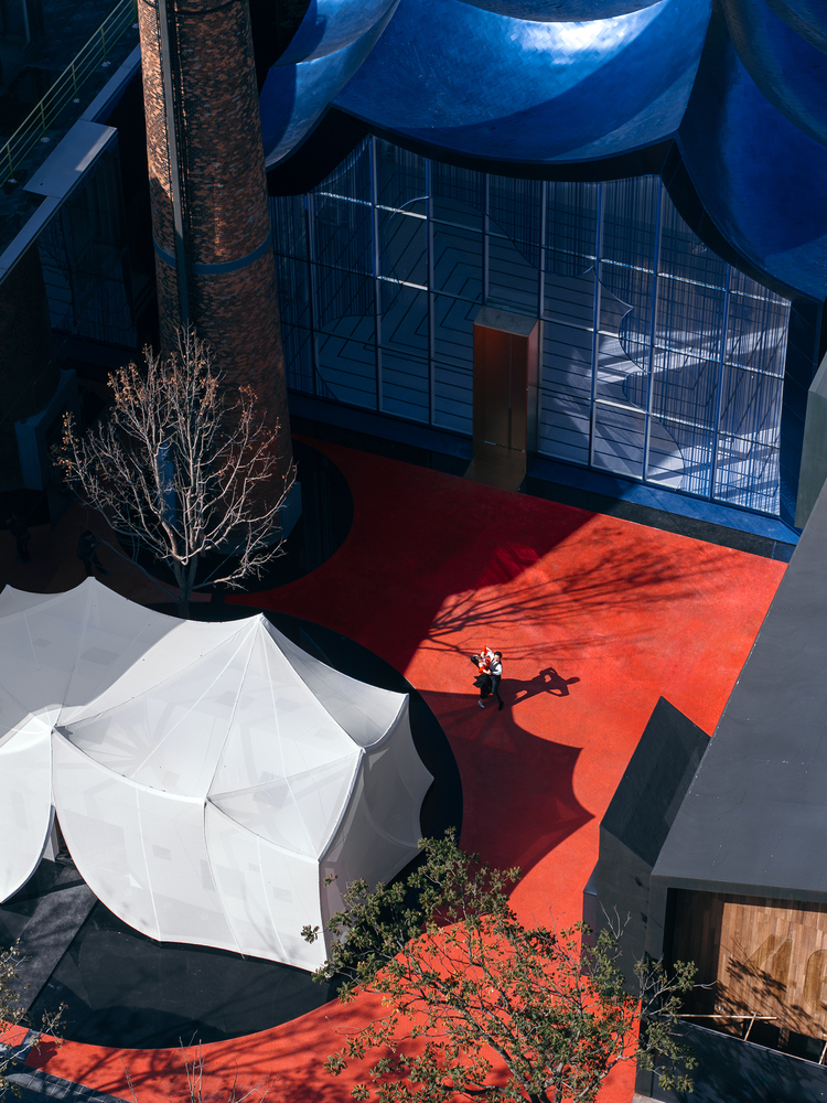 Emotional Architecture Design: The Story of Klein Blue Hills and White ...