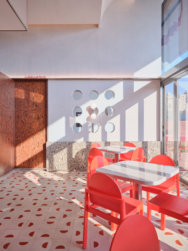 Innovative Flagship Store Design: A Case Study of Dip'n'Dip by ...