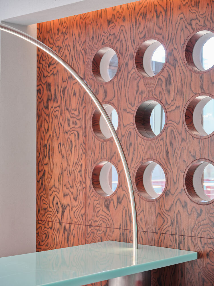 Innovative Flagship Store Design: A Case Study of Dip'n'Dip by ...