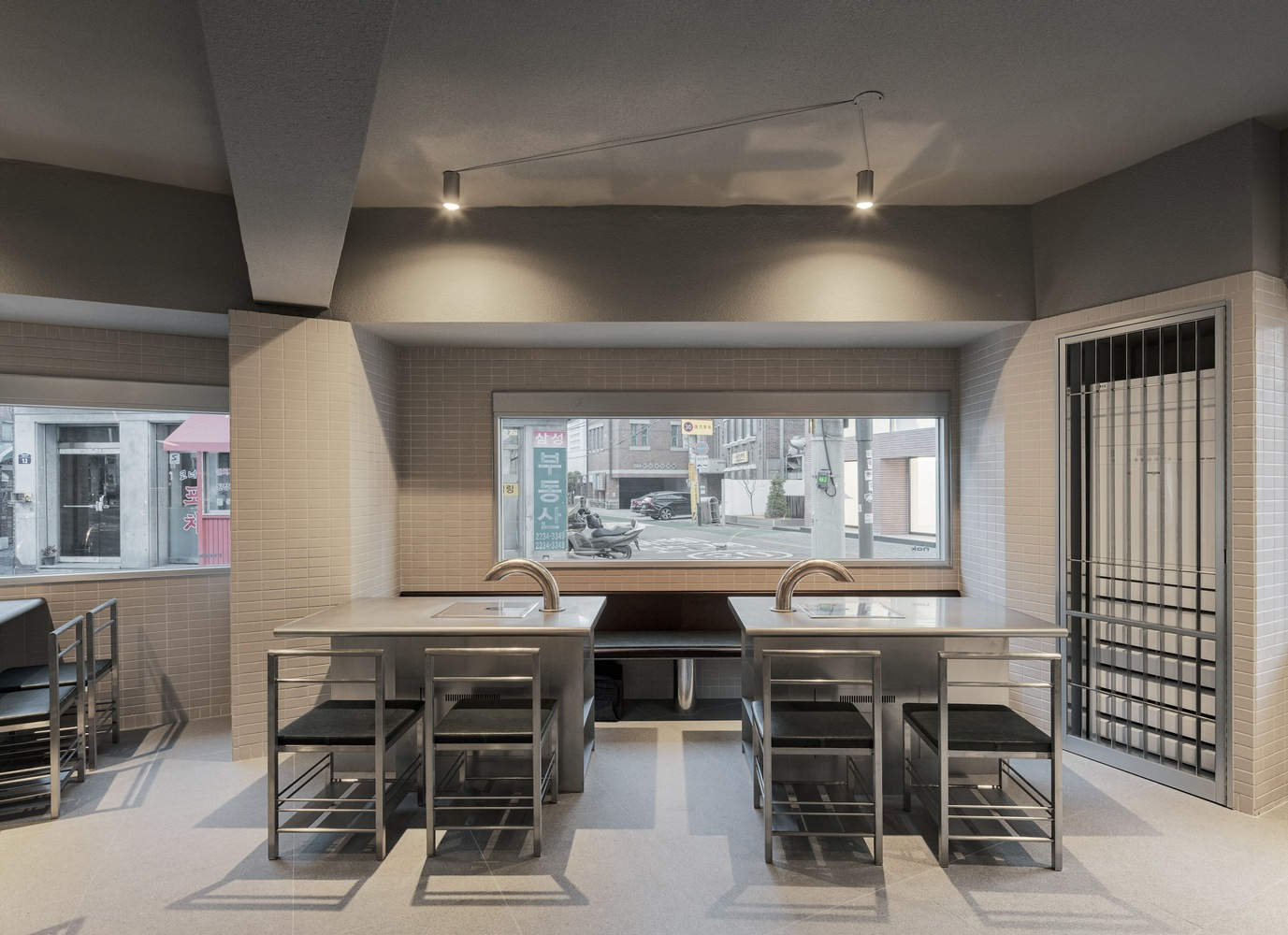 Embracing Heritage through Modern Korean Restaurant Design: The Case of ...