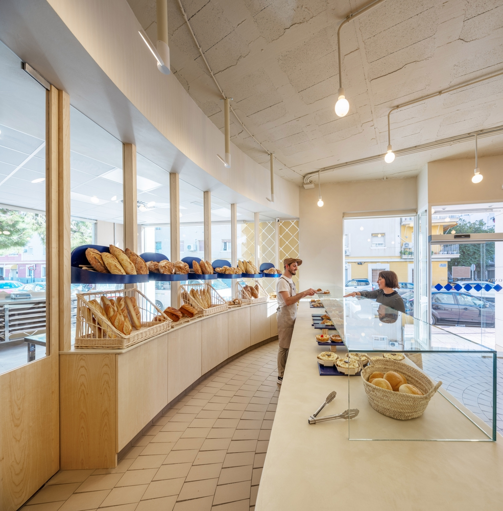 Modern Bakery Design: A Case Study of Javier Moreno Bakery by Laura ...